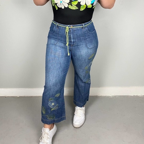 Best in Jeans Posh Party on Poshmark